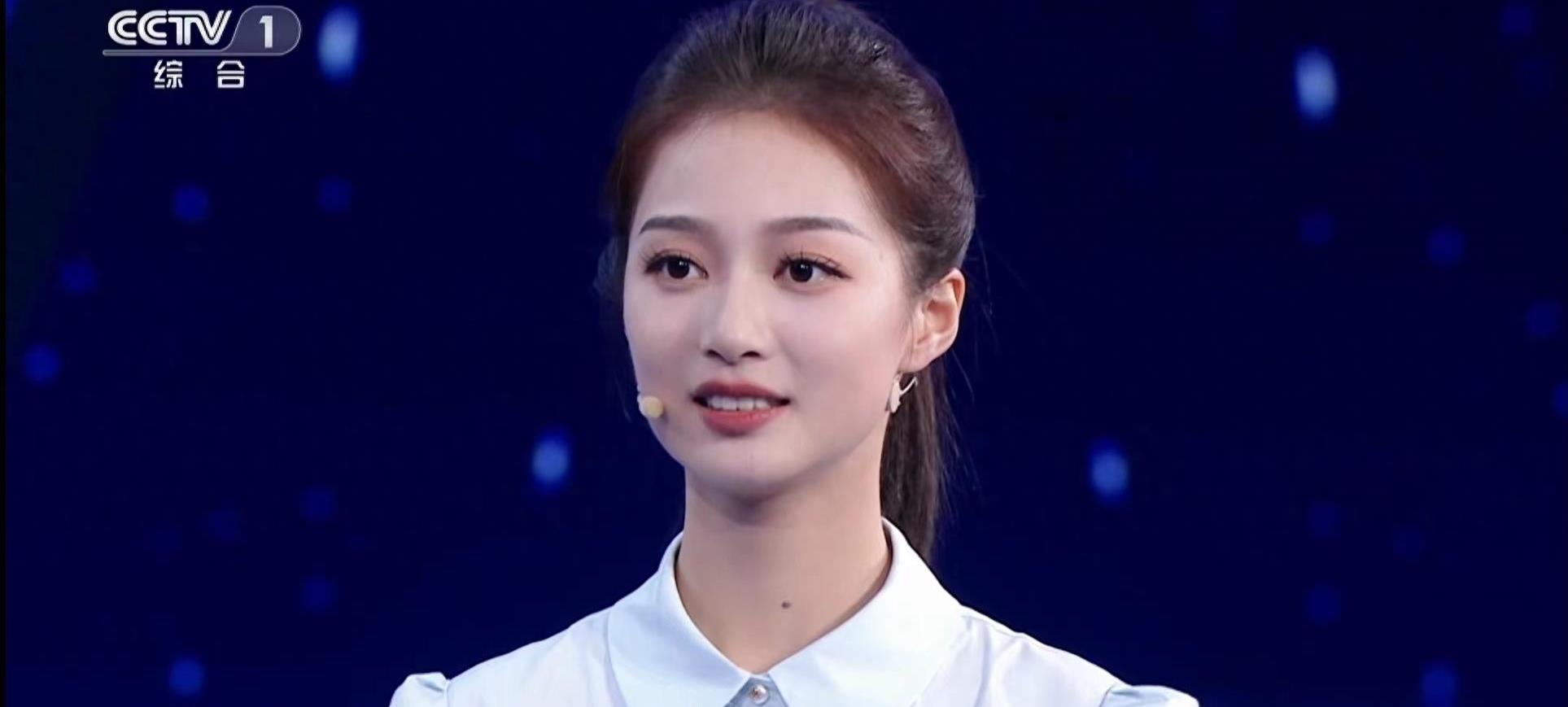 Feng Lin, who was praised by Kang Hui for being calm and composed and ...