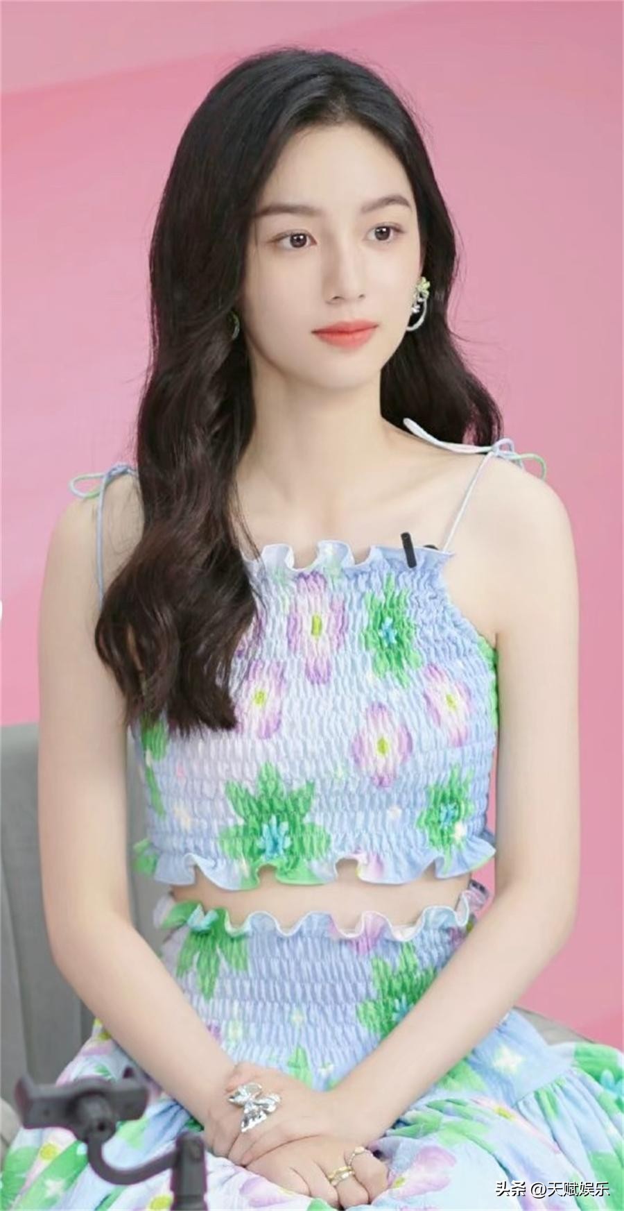 Photo album of film and television actress Zhou Ye (4) - iMedia