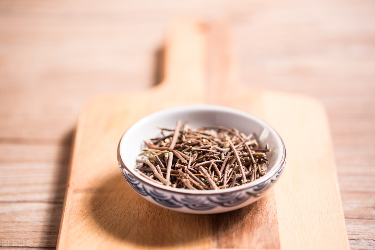 The traditional Chinese medicine "chicken bone grass" turns out to be a ...