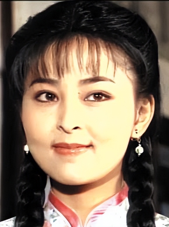 He Yin: Married to Huang Zhizhong for 13 years and gave birth to a son ...