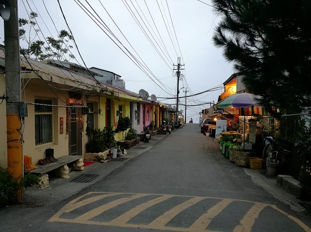 How did a group of Kuomintang remnants wandering on the border of ...