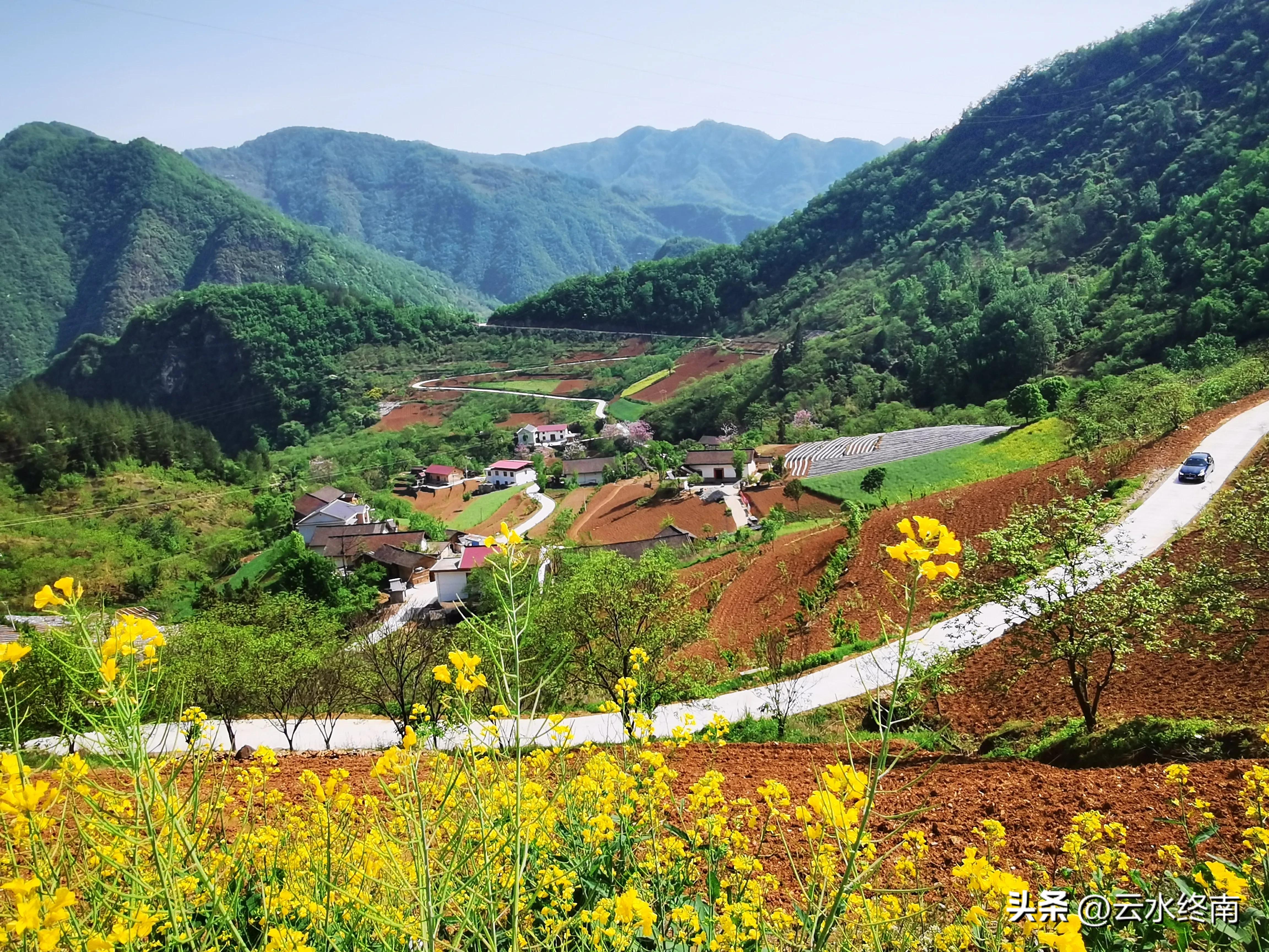 Passing by the "charging treasure" in the mountains of Qinling ...
