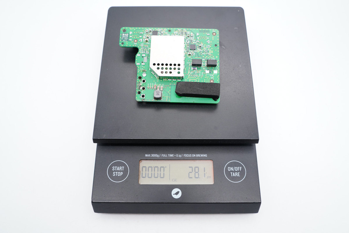 Tesla's latest Model Y USB-C fast charging module is dismantled - iNEWS