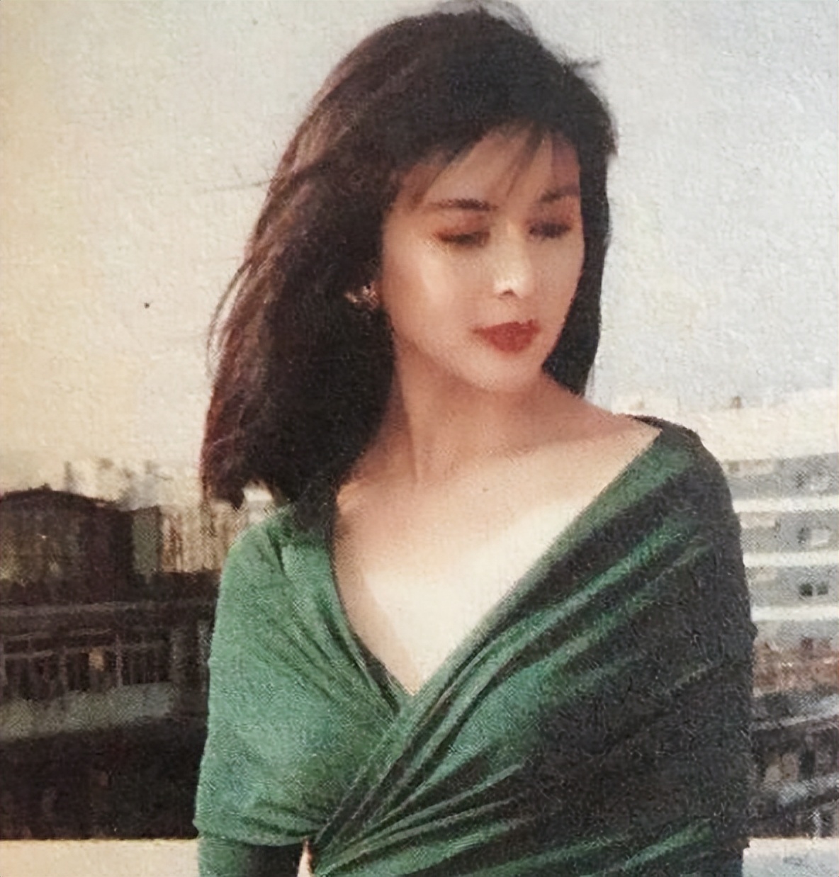 This large-scale police and gangster film not only has Guan Zhilin's ...