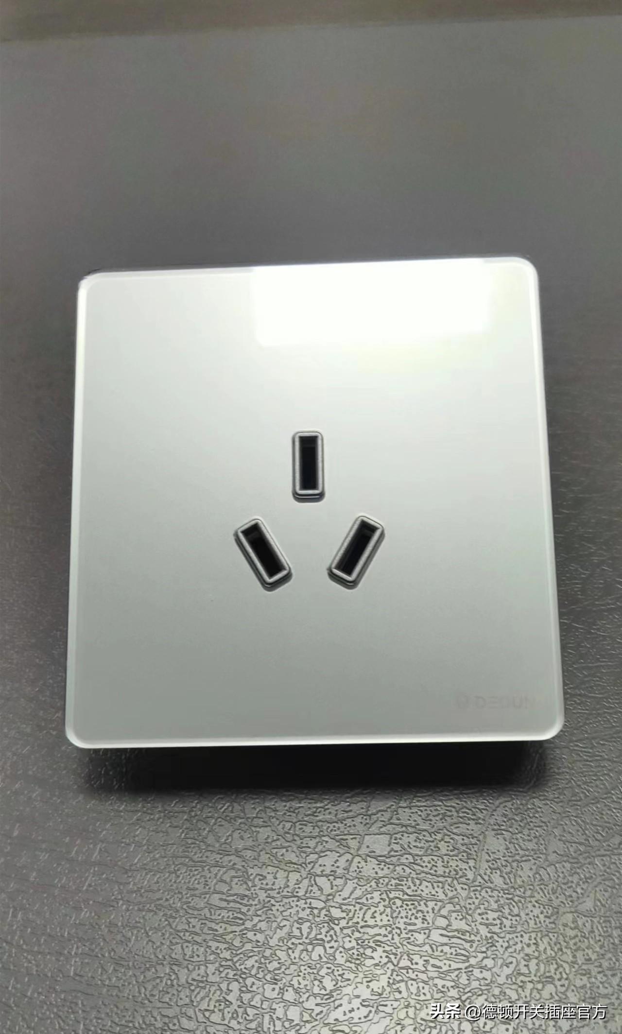 What is the general safety of the air conditioner socket? Do you need ...