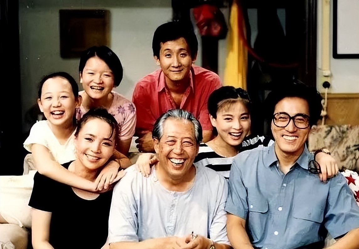 The three brothers and sisters of the Liang family, the eldest died ...