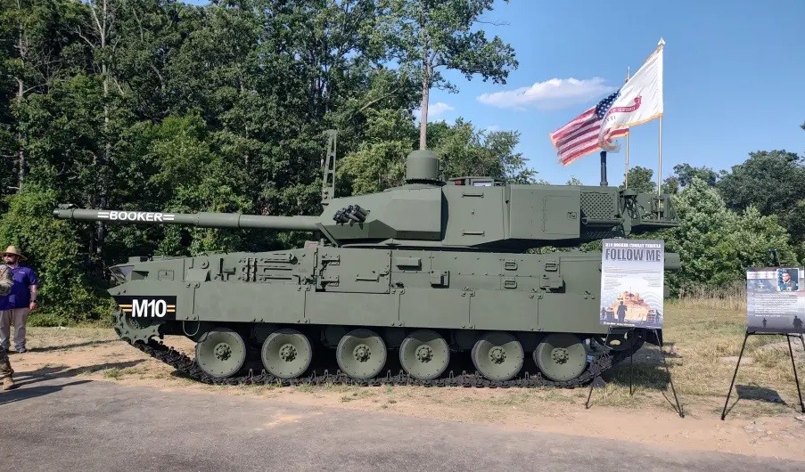 The United States also launched a new light tank, 42 tons with 105 guns ...