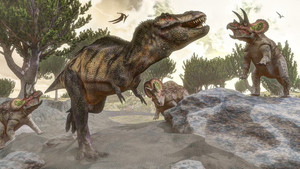 The academician said that dinosaurs were not completely extinct, and ...