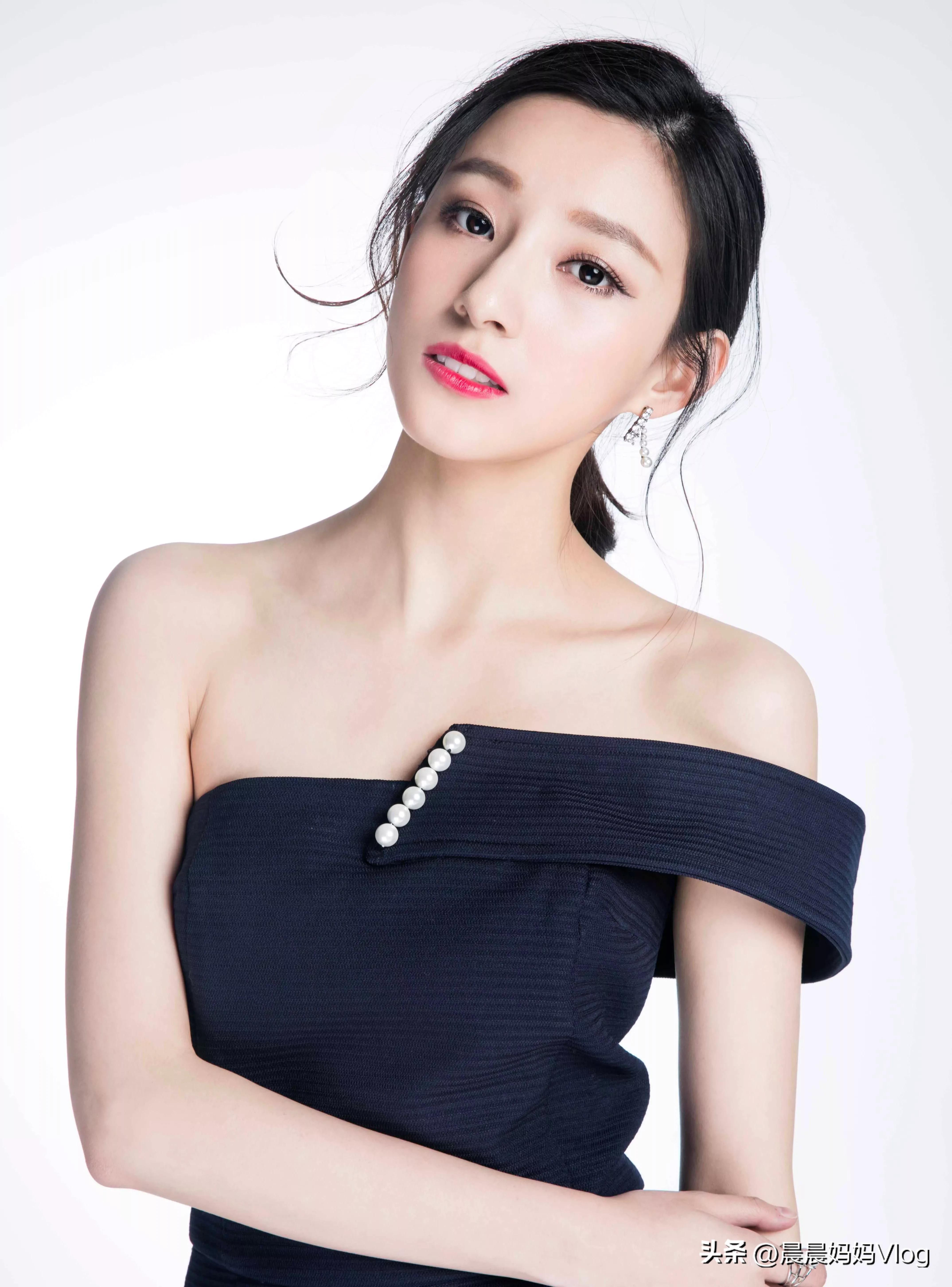 Share pictures—Ma Fanshu, goddess of temperament - iNEWS