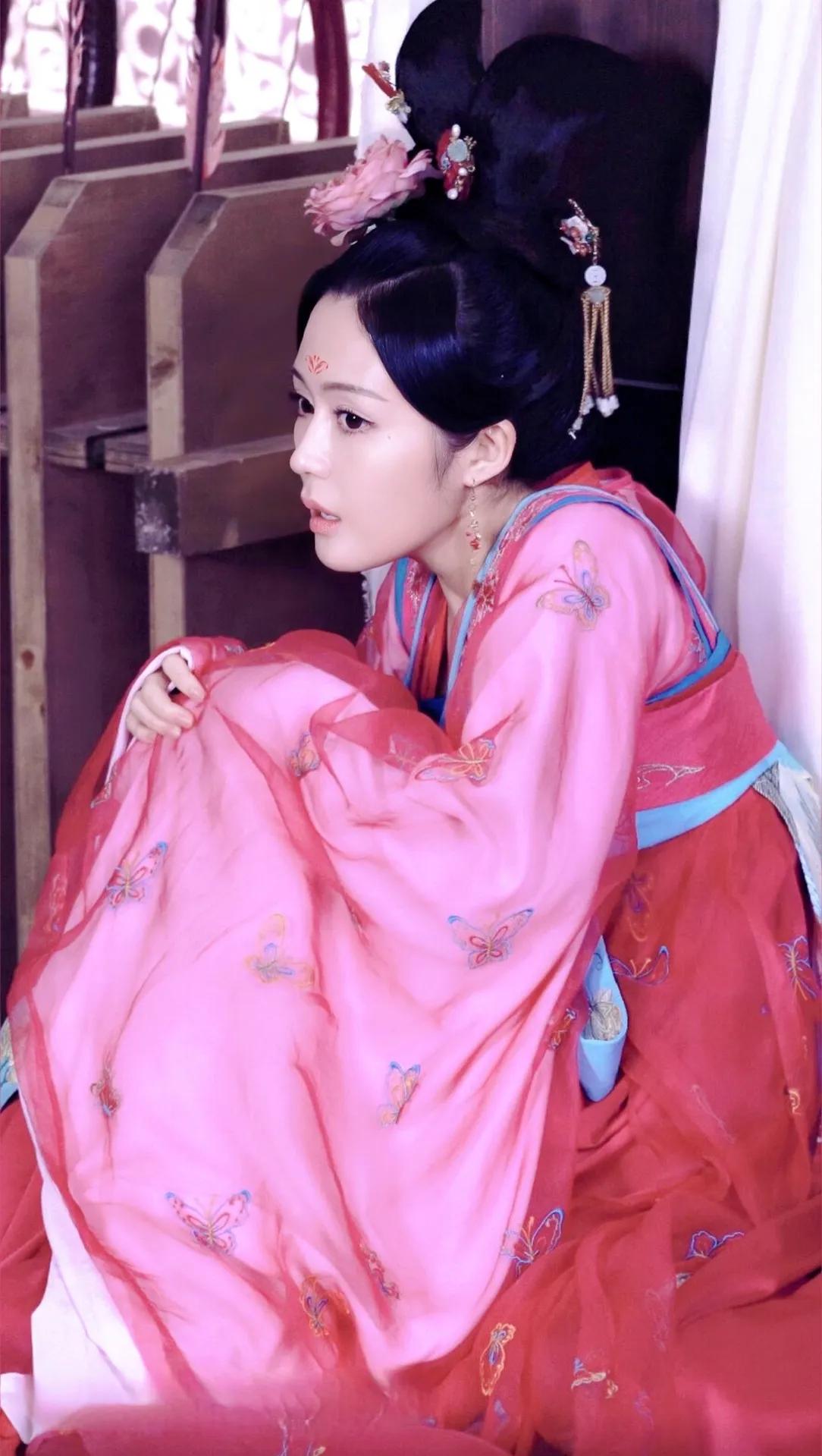 Cui Caiping in "Glory of the Tang Dynasty" has an outstanding ...