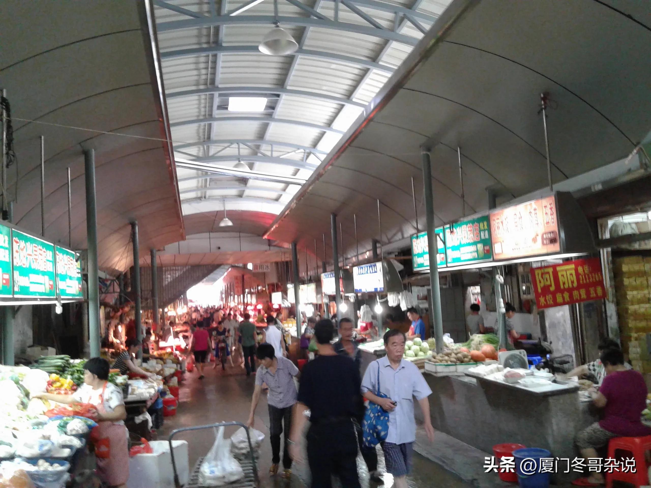 The morning market of the famous "Eight Cities" in Xiamen - iMedia