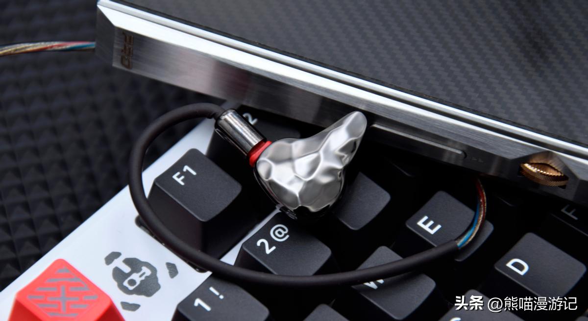 Perhaps the strongest popular vocal HiFi earphones for thousands of ...