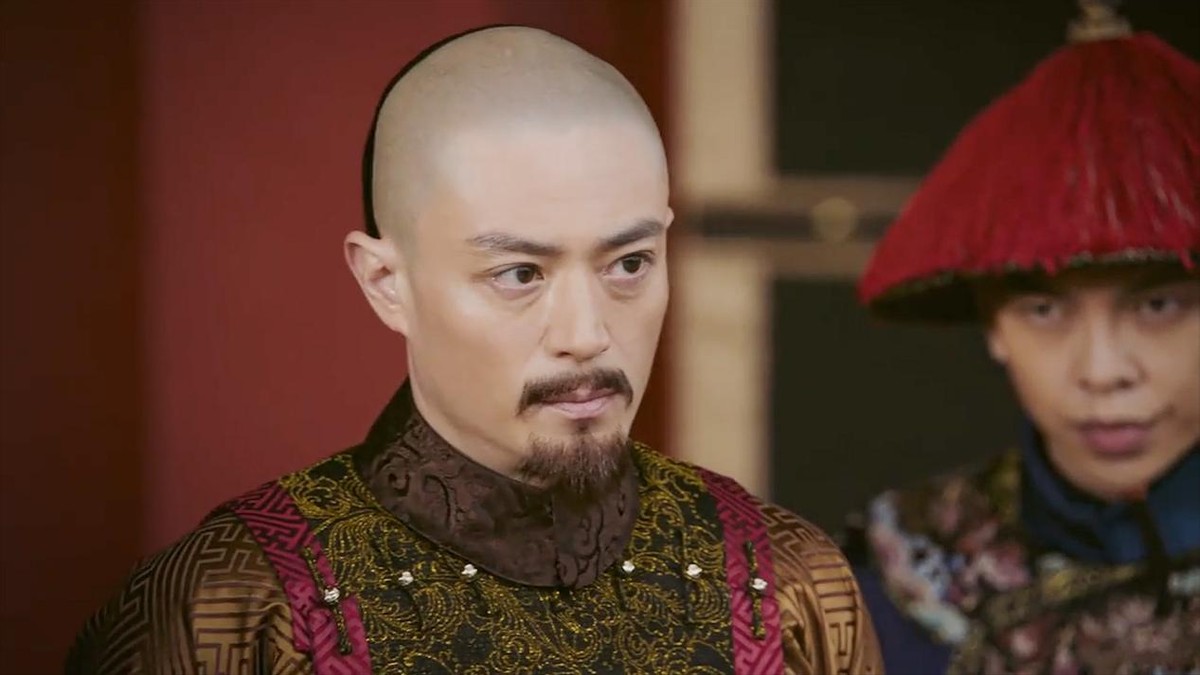 Among the three Mongolian concubines, whose natal family is more ...