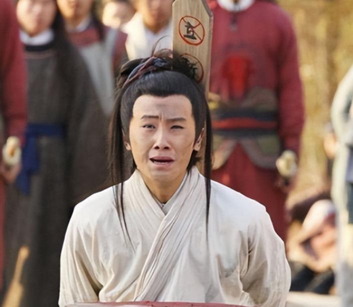 Wu Zetian asked Xue Huaiyi to untie the dragon robe, Xue Huaiyi looked ...