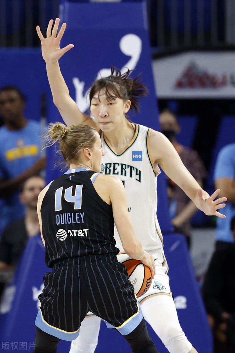 2022 WNBA playoffs first round G2: New York Liberty VS Chicago Sky Han ...