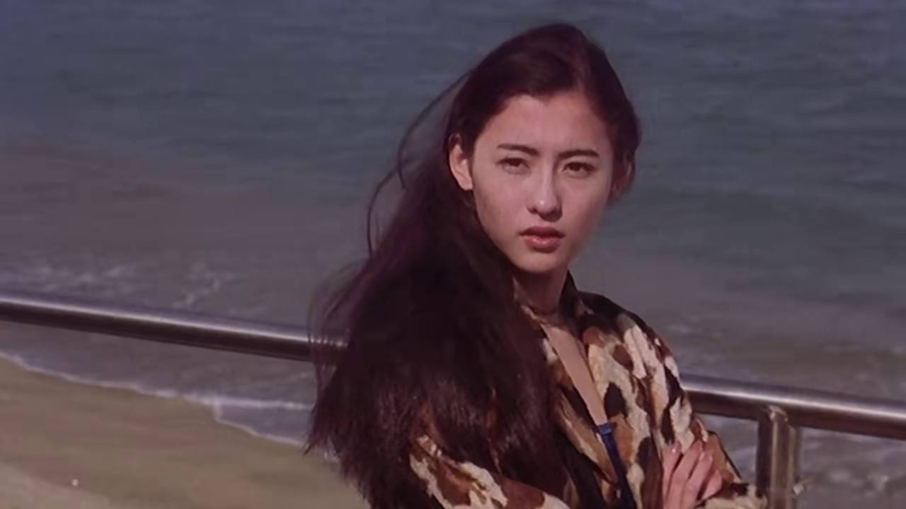 The 42-year-old "Jade Queen" Cecilia Cheung, what a pity?No, she's far ...