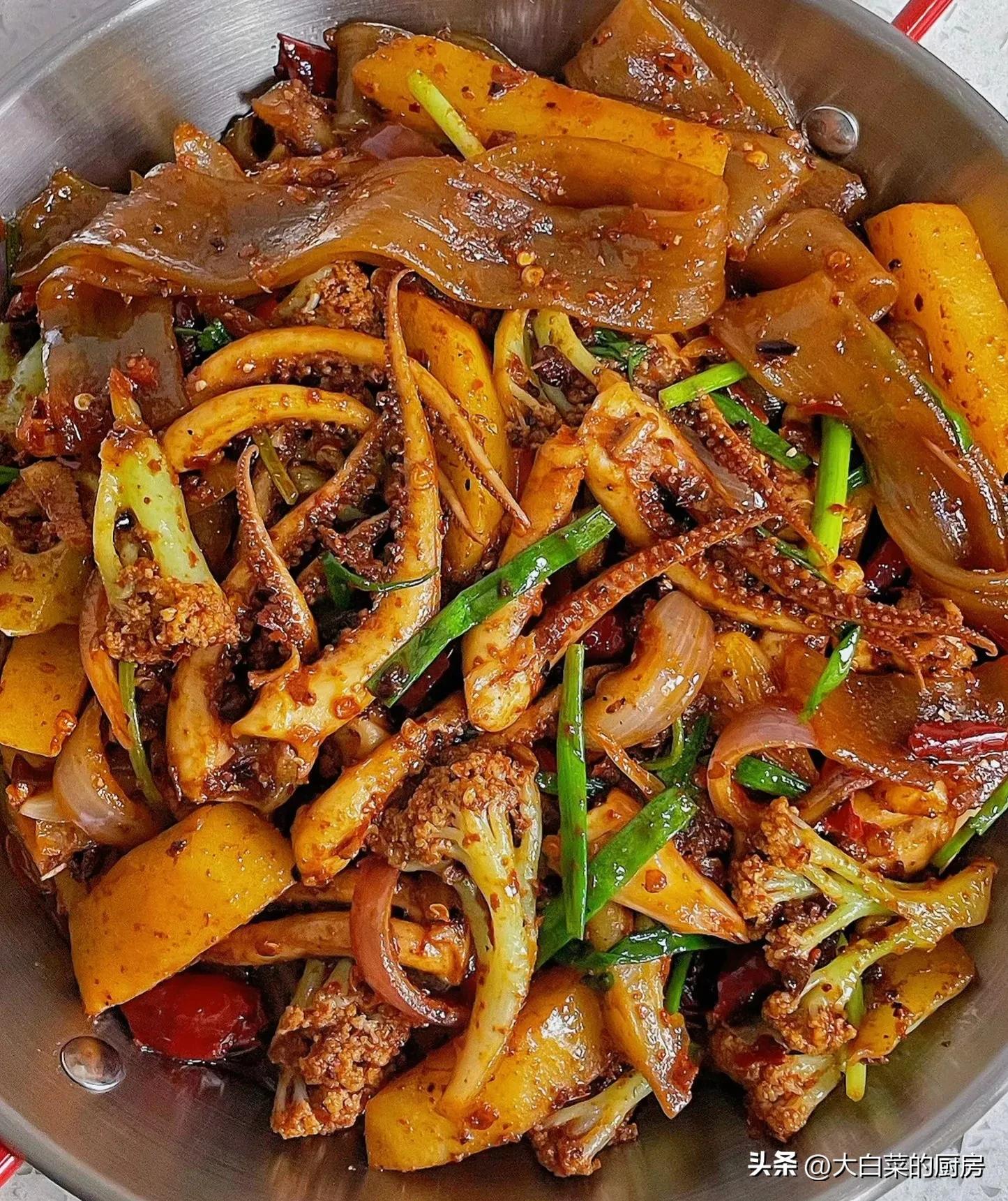 This dry pot squid will really make me happy all day, cooking well is ...