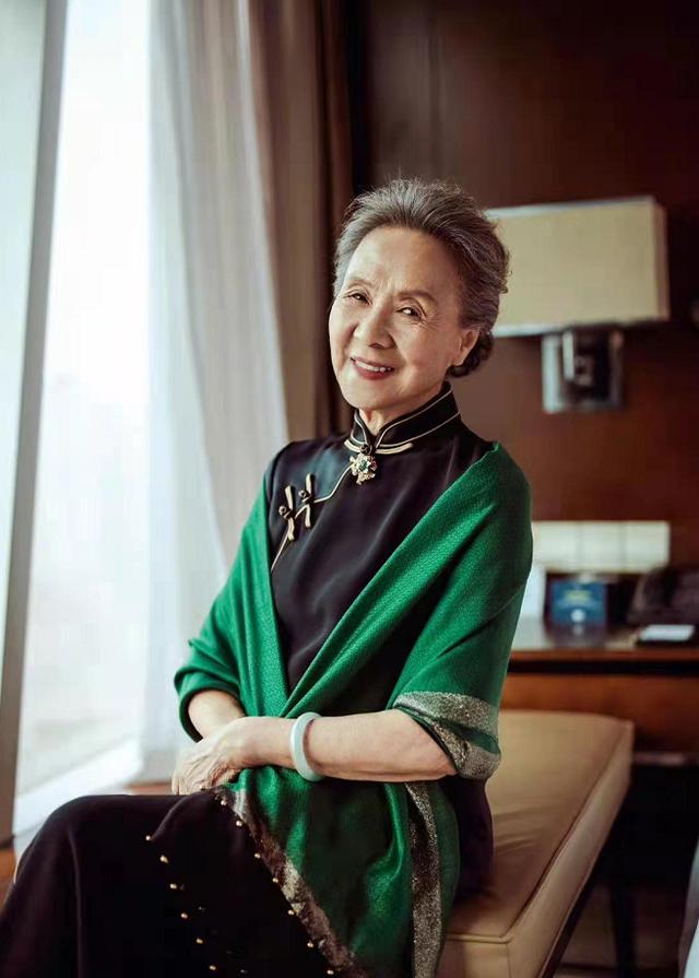 "Elegant grandma" Wu Yanshu has a really good temperament, the ...