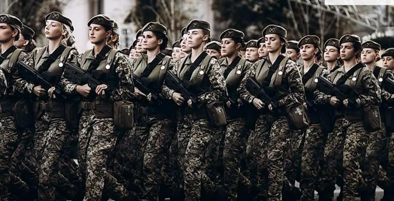 clanging roses in ukraine war - iNEWS