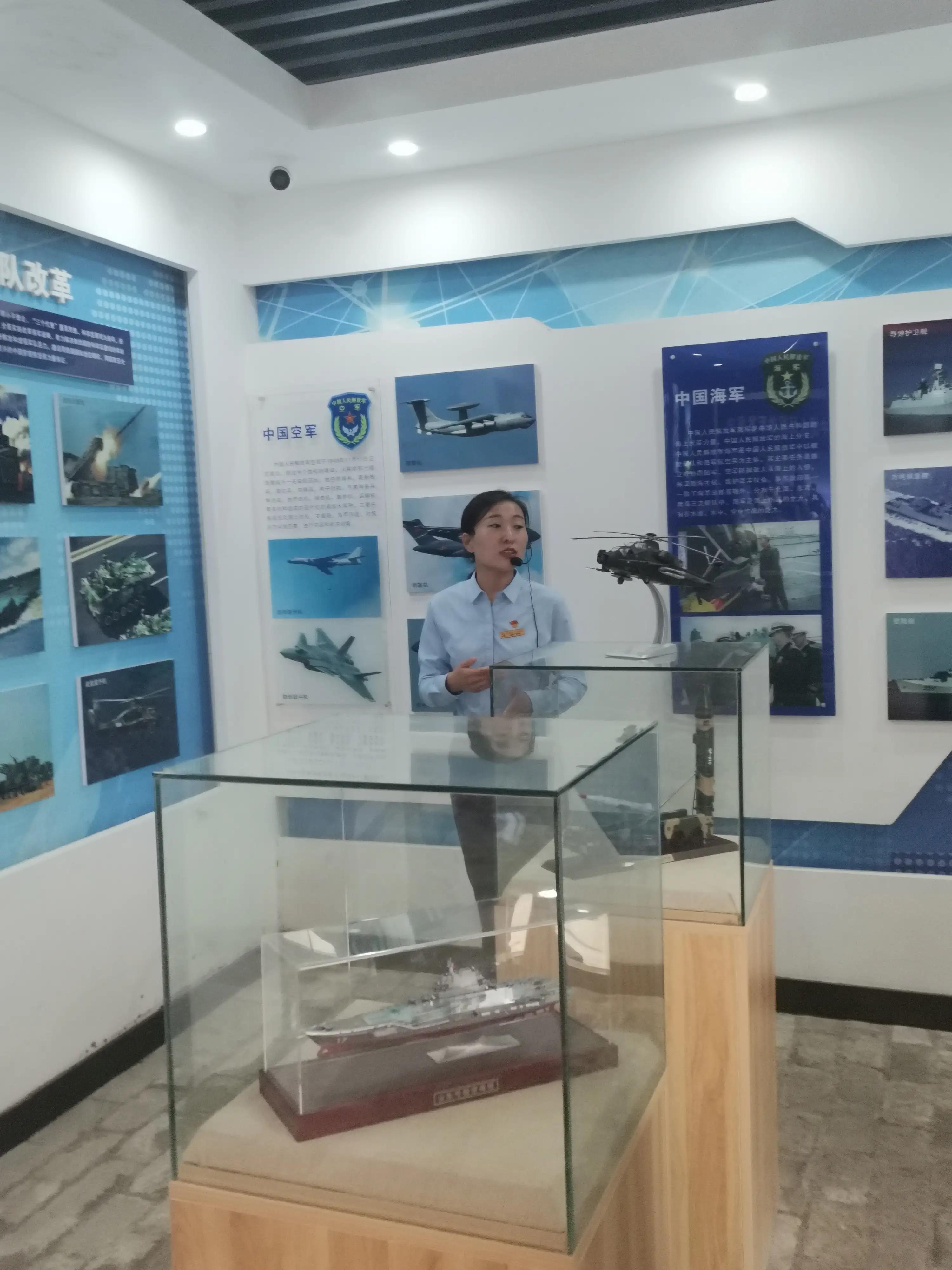 Red base, Jianmin's hometown, Dong Anna, the most beautiful guide - iNEWS