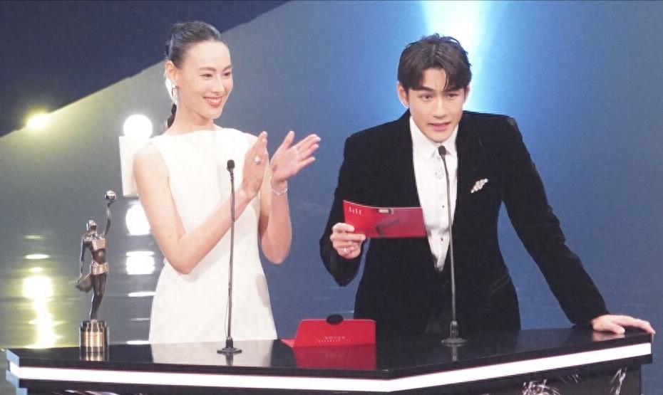 34-year-old Liang Luo Shihan posted the interior of a RMB 1.5 billion ...