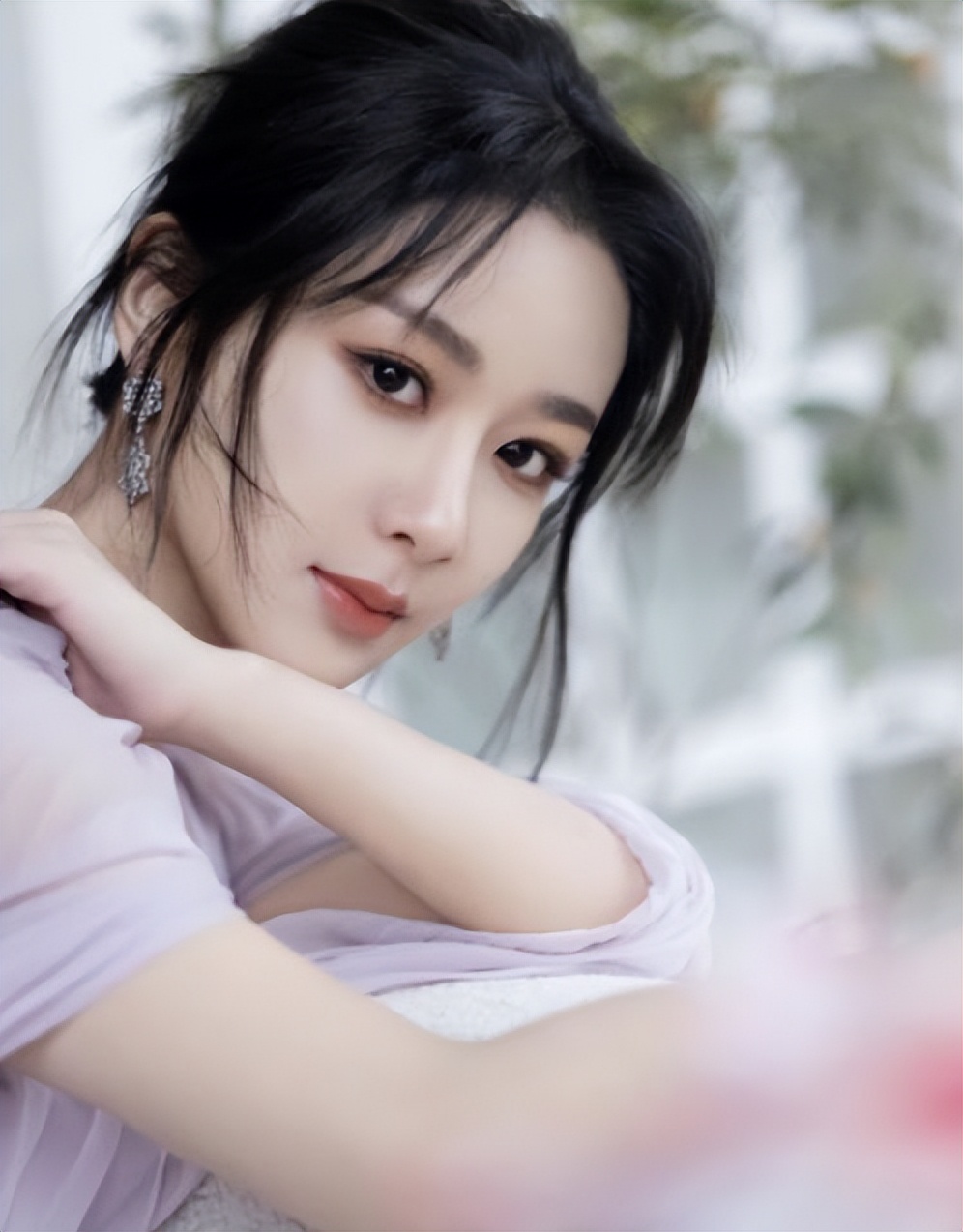 From "Ode to Joy" to "Sunshine Ranch", Yang Zi performed a new chapter ...