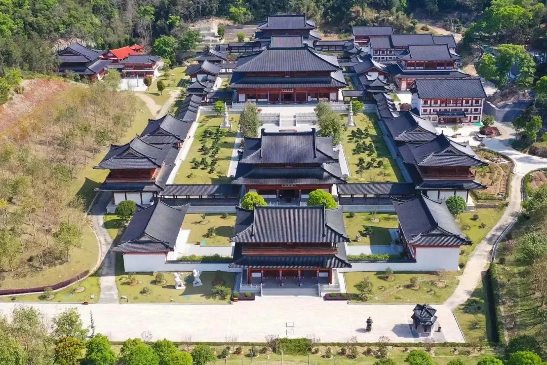Forty-eight temples enter Huangbo - iNEWS