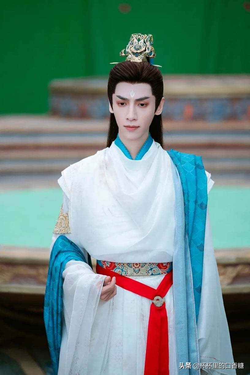 The idol has successfully transformed into an actor and star! Hou ...