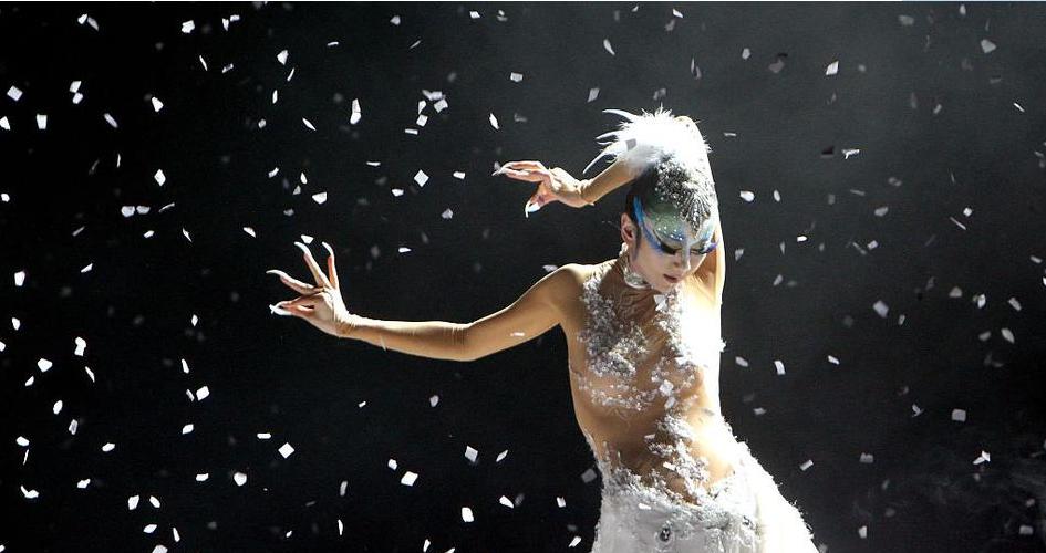 Yang Liping has profound dance attainments, but the stage is frequently ...