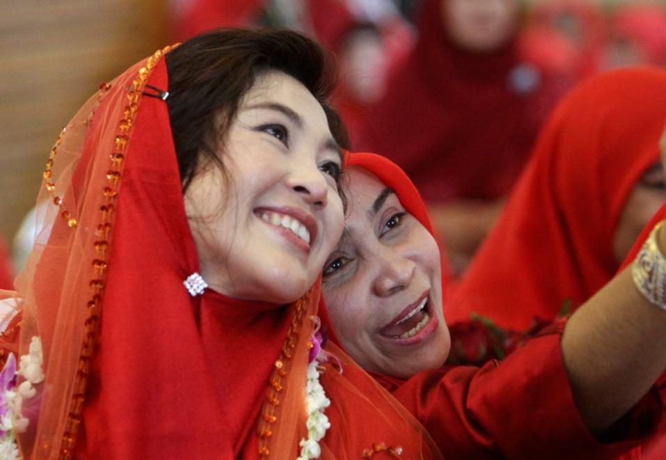 How beautiful was Yingluck when she was young?20-year-old beauty ...
