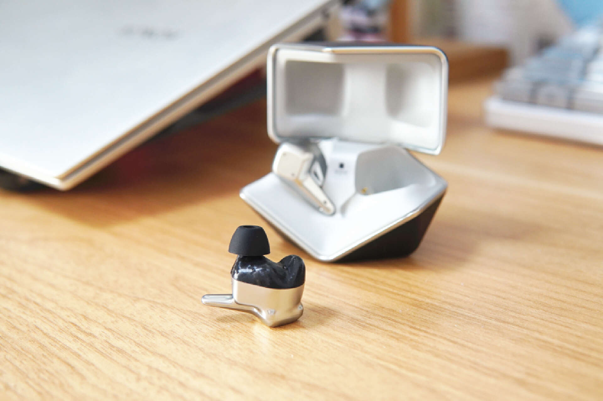 The world's first TWS with a built-in DAC decoding chip, HIFIMAN Swan ...