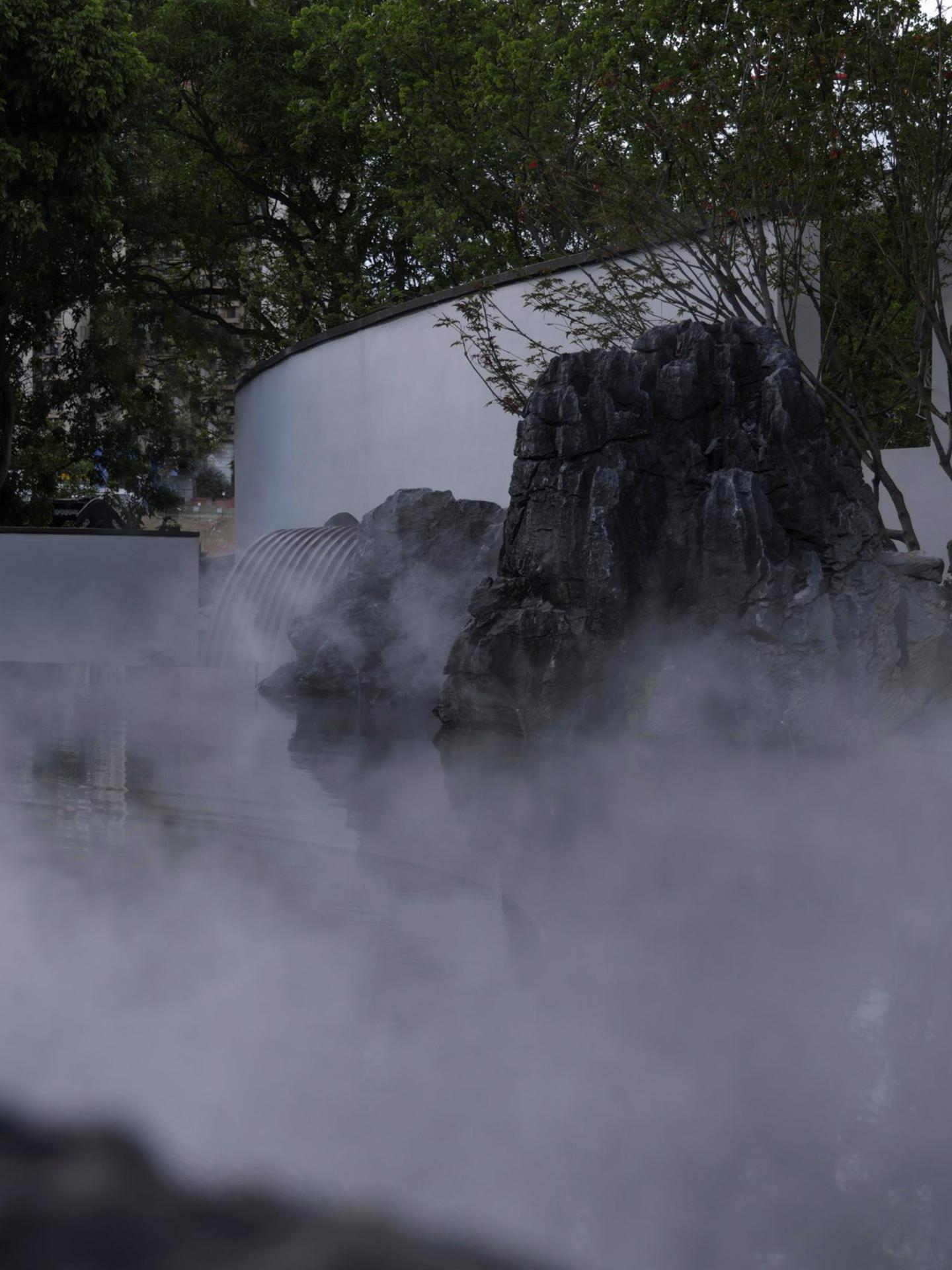 What can a 100㎡ courtyard do - rockery landscaping - iNEWS