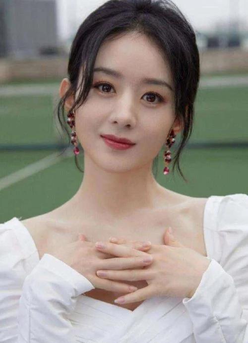 Michelle Chen posted photos to promote the new drama and was questioned ...