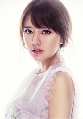 The beautiful singer Alan was at the peak when she debuted, and later ...