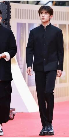 Yi Yang Qianxi, Xie Na, Chen Xiao Michelle Chen, Zhang Zifeng - iMedia