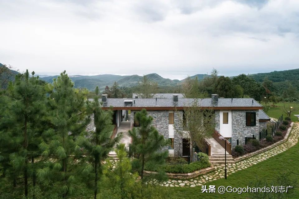 Hubei. Dangyang City. Daotianyi Kangyang Town - iNEWS