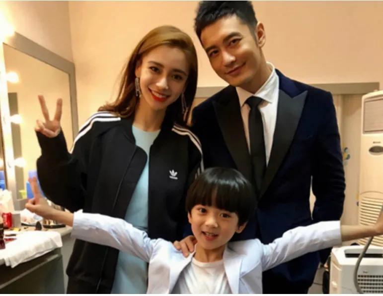 Yang Yang Jia Shikai, baby, Wang Yibo, Li Qin, Ren Min, Wang Yuan - iNEWS