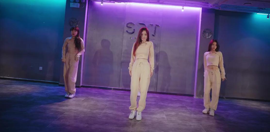 Re-debut?Li Xiaolu and three girlfriends formed a group, the first ...