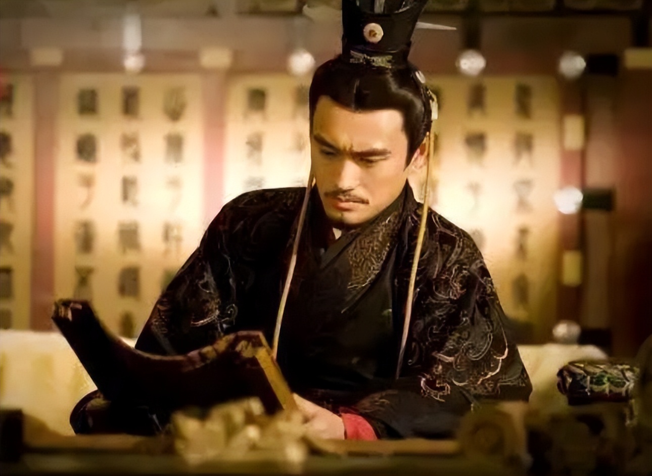 Interesting talk about the emperor series No20: Emperor Guangwu Liu Xiu and his classmate Yan ...