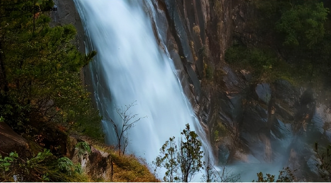China's highest waterfall - Tiantai Mountain Waterfall - iMedia