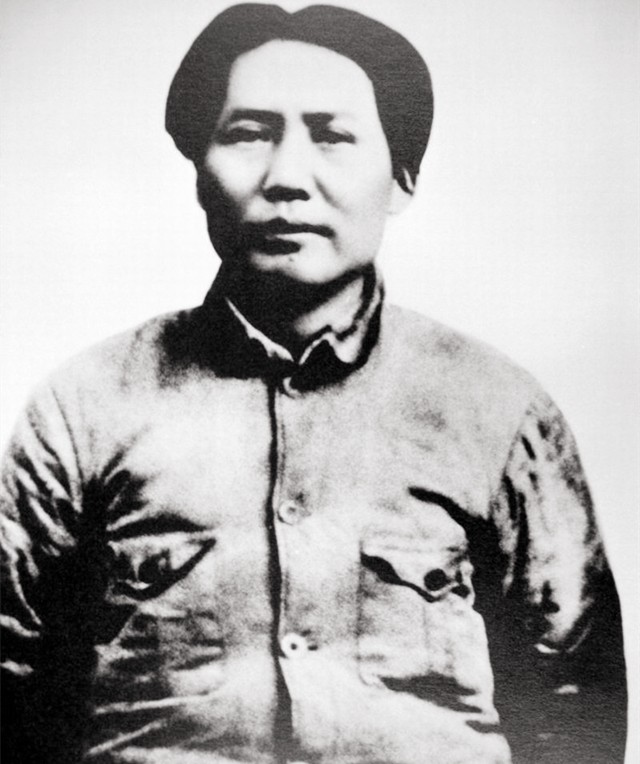 His subordinates praised Mao Zedong's poetry and rhythm, and Chiang Kai ...