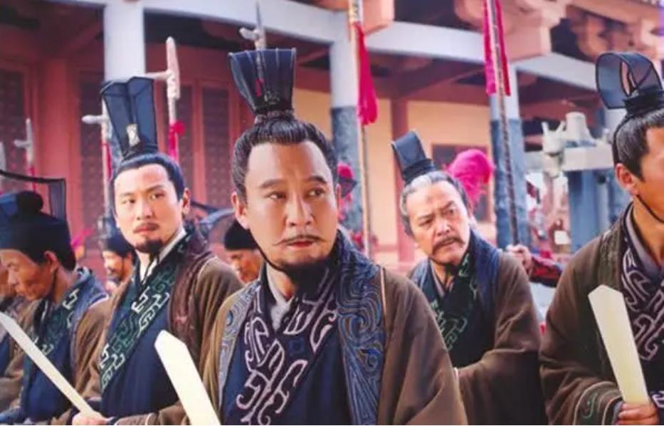 A minister of the Eastern Han Dynasty bought an official position for 5 ...