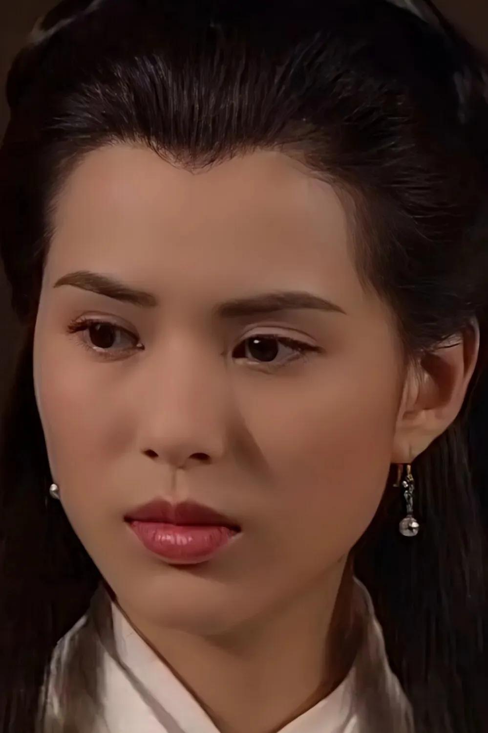 The most classic "Little Dragon Girl" Li Ruotong - iNEWS