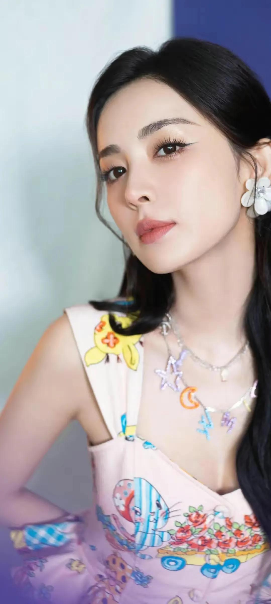 [Guli Nazha Wallpaper] Falling into beauty, overflowing with tenderness ...