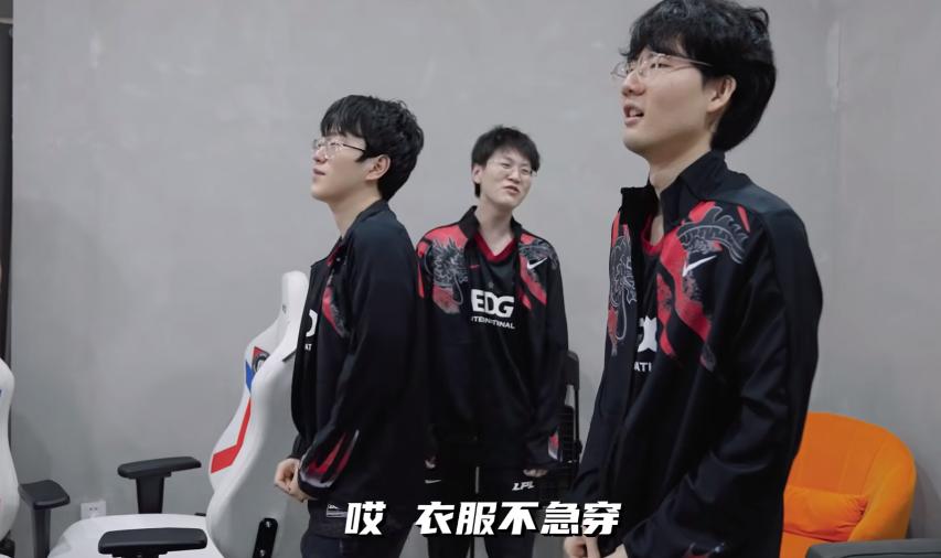 All five EDG people have "different ingredients"?The lower field ...