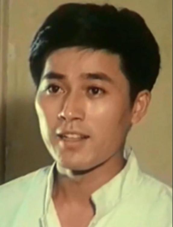 He is a shining actor in the entertainment industry. He once settled in ...