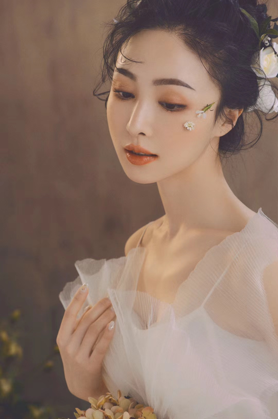 Dong Hanlu's beautiful oil painting photo shows the beauty of oil ...