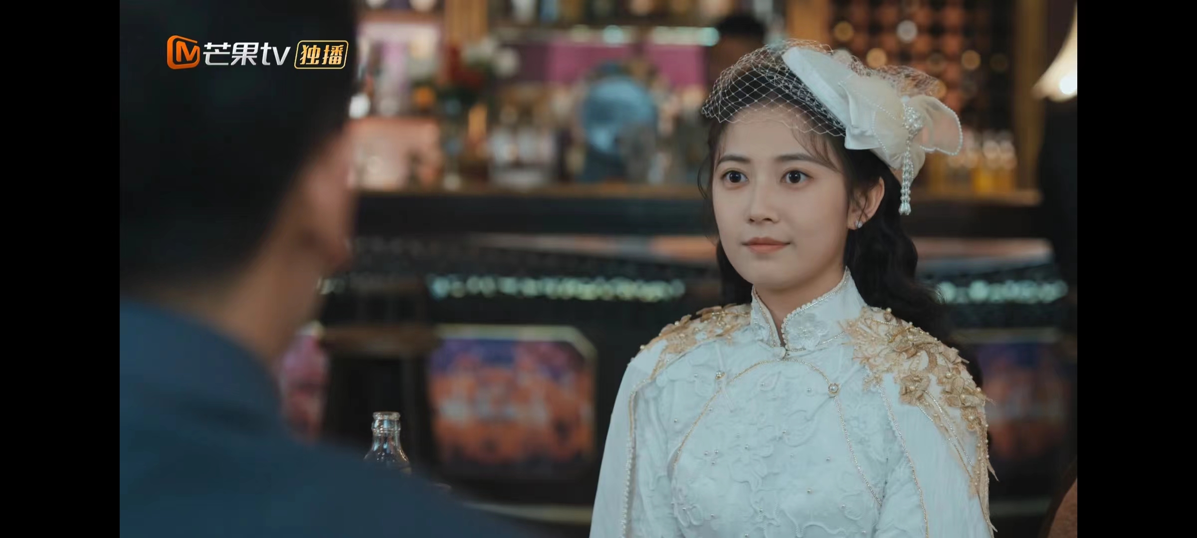 "Thin Ice": Dong Jie is a femme fatale, Chen Yuqi is eccentric, and Chen Xiaojun is unexpected ...