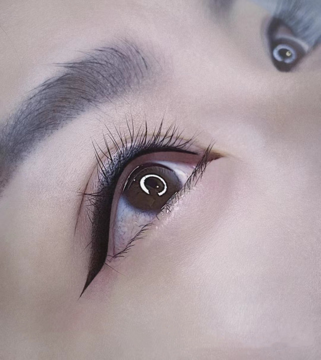 7 reasons for the swollen beauty contact lens line - iNEWS