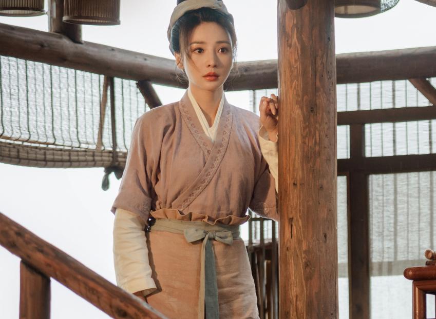 After the performance of "Si Teng" and "Meng Hua Lu", Li Muchen changed ...